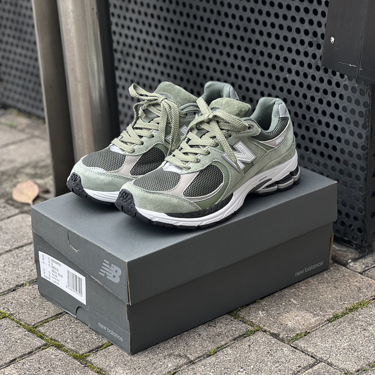 New Balance 2002R / Norway Spruce – SKYWEAR