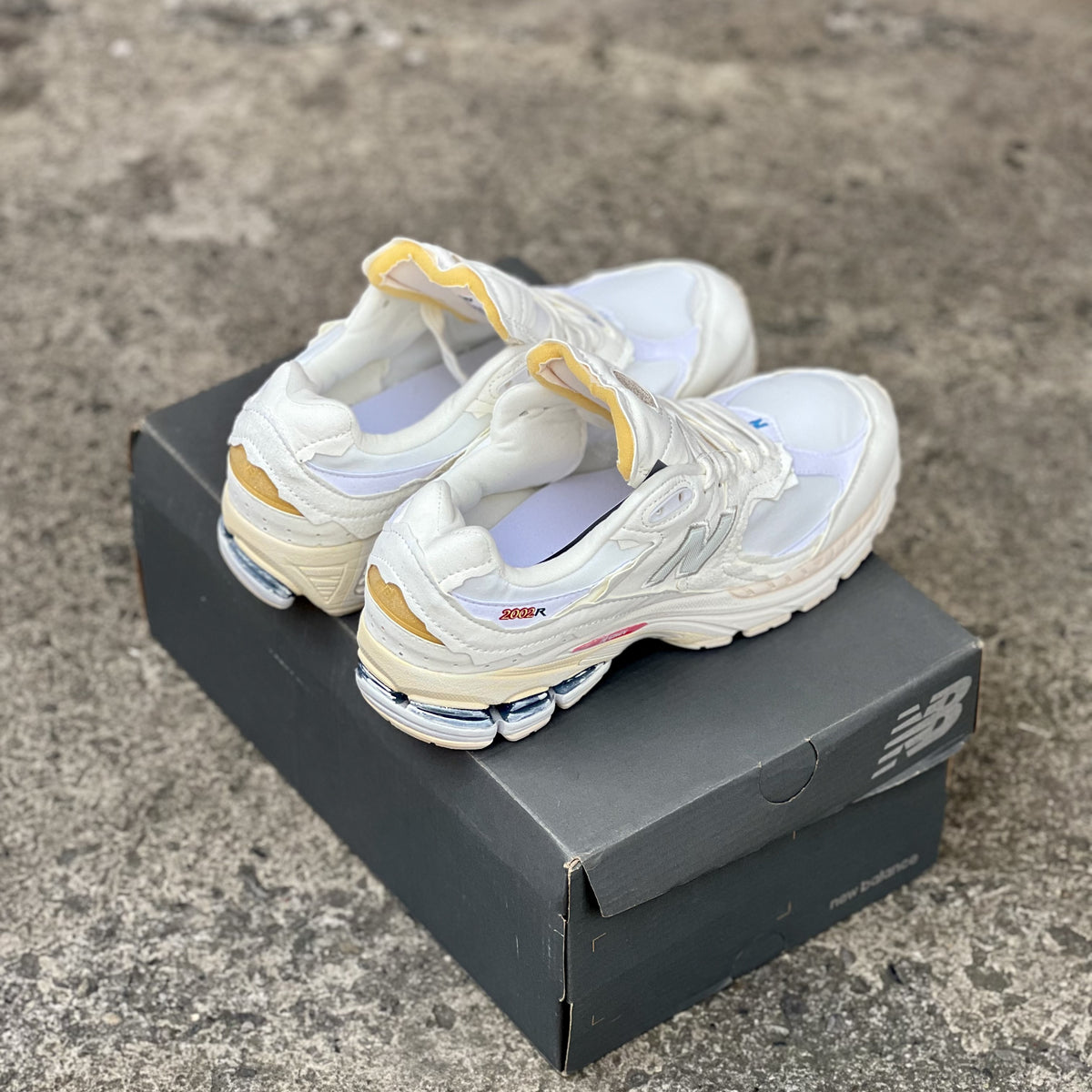 New Balance 2002R / Protection Pack Sea Salt – SKYWEAR