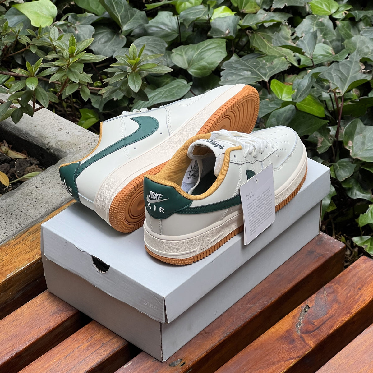 Nike Air Force 1 / ´07 LV8 - Hamava – SKYWEAR