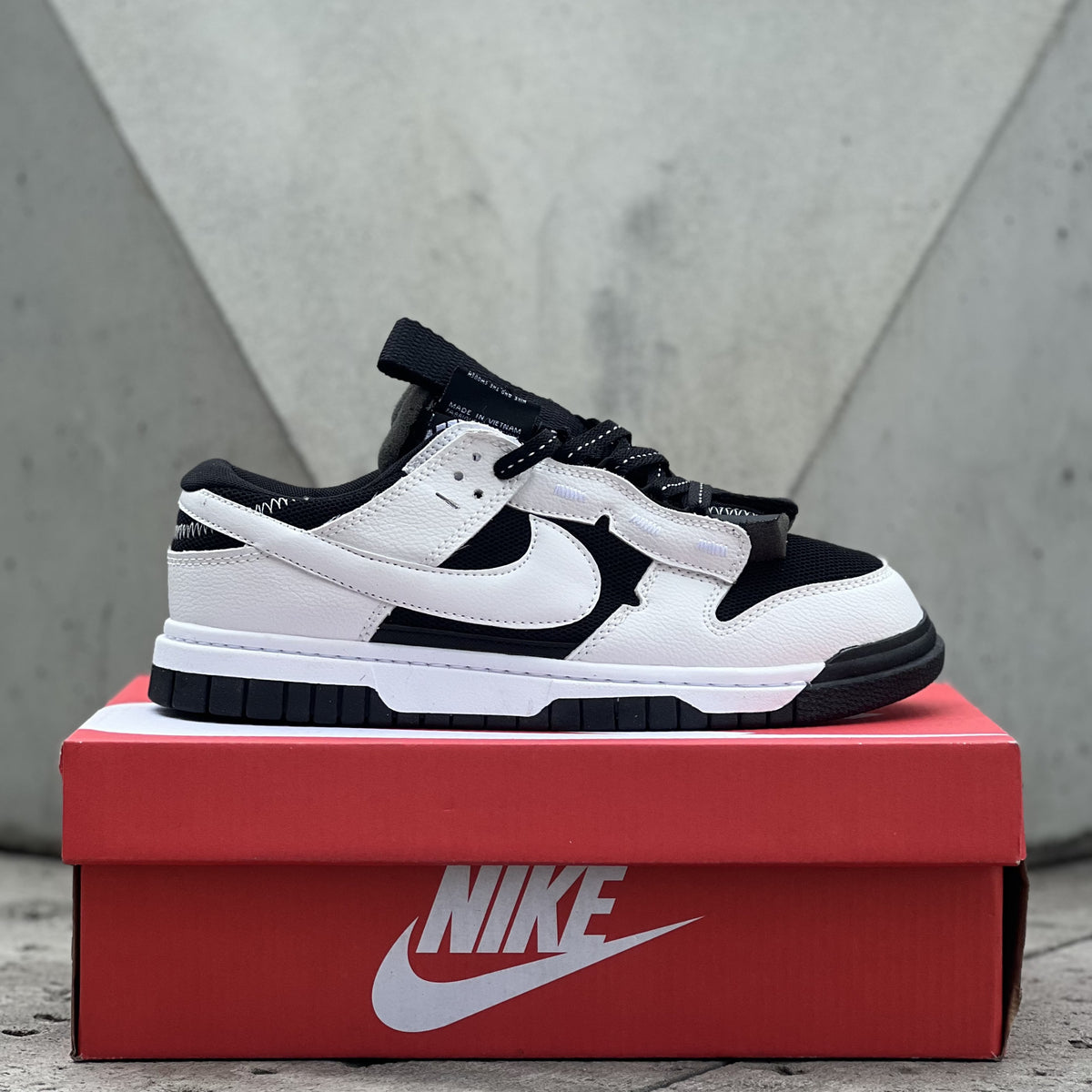 NIKE DUNK Remastered / Reverse Panda - Low – SKYWEAR